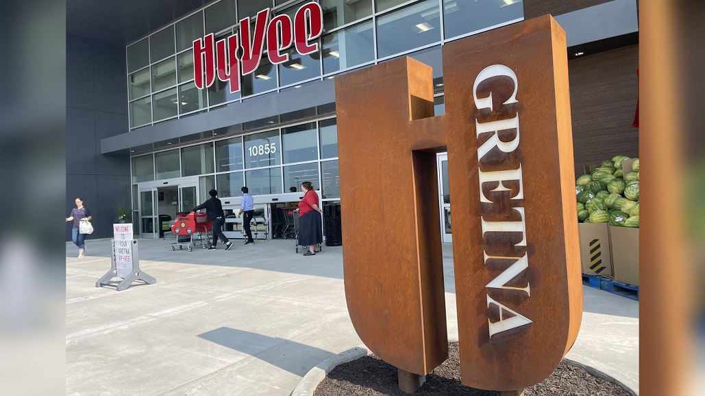 New state-of-the-art Hy-Vee store opens in Sarpy County - The Sarpy ...
